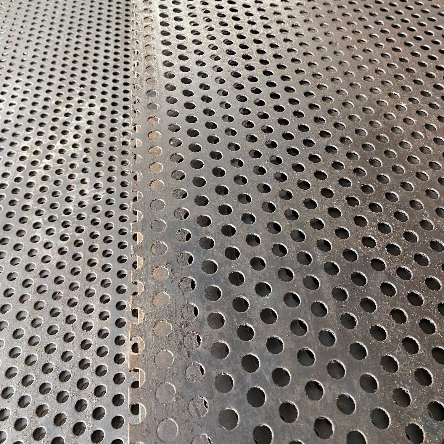 Plat Bordes / Plat Kembang - Plat Besi Besi.co.id